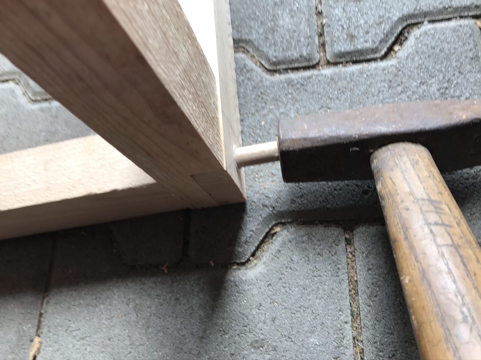 How to build a table saw stand with an integrated router table