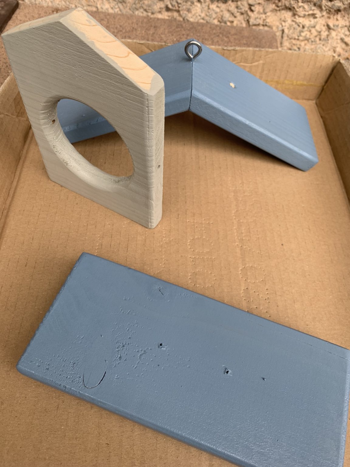 Simple DIY Birdhouse Plans: Easy-to-Build Project
