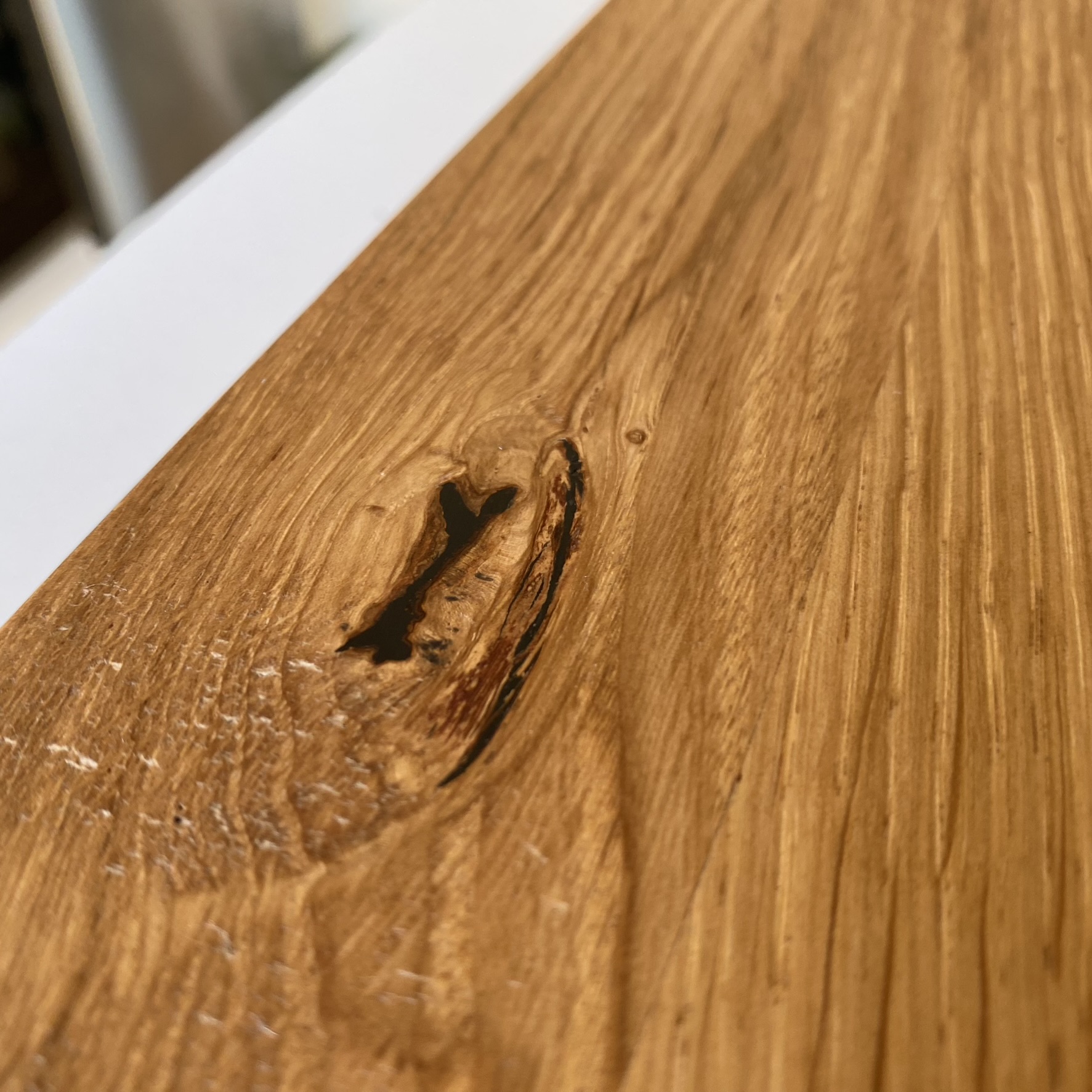 how to fill knots and imperfections in wood
